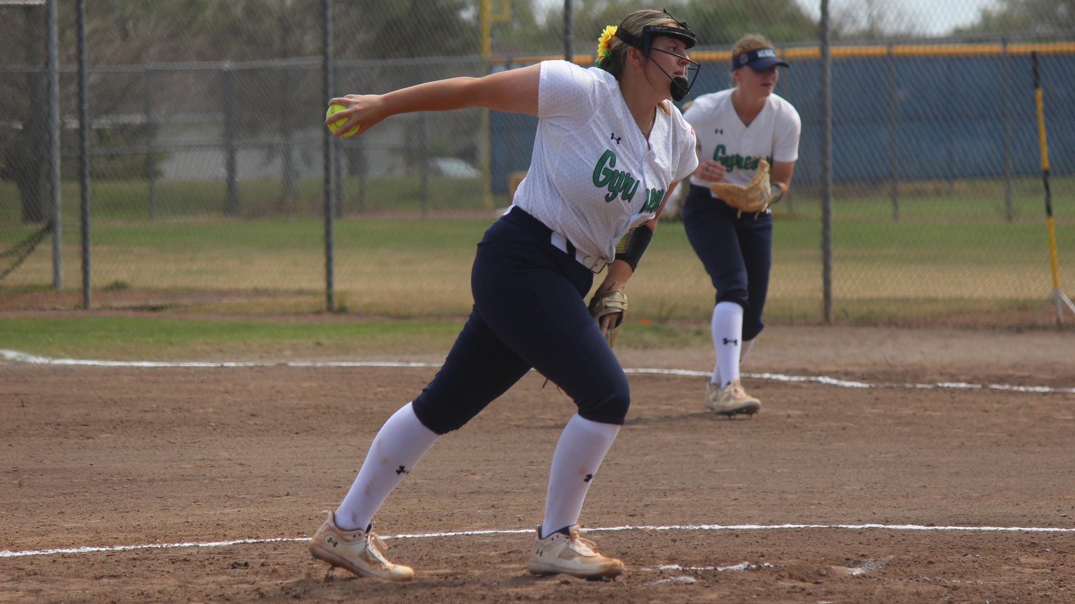 Alissa Bolinger - Softball - Ave Maria University Athletics