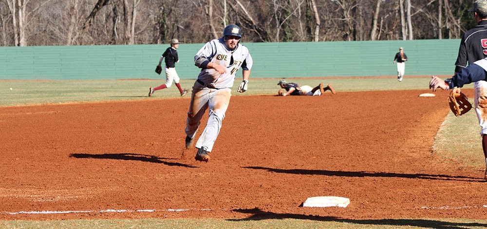 Kevin Alvarez - 2015 - Baseball - Averett University Athletics