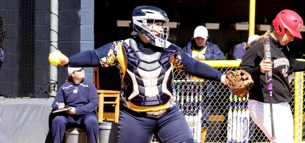 Mackenzie Barrett - 2017 - Softball - Averett University Athletics