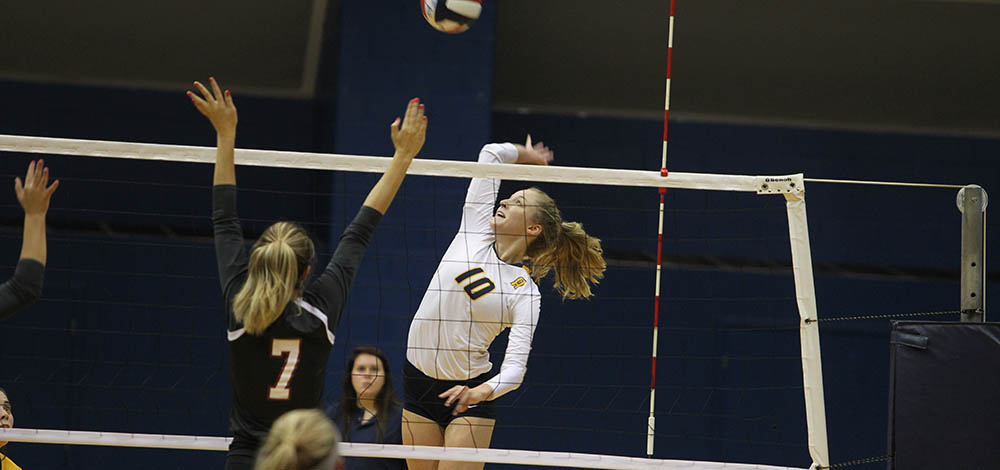 Jordan Pitzer - 2018 - Women's Volleyball - Averett University Athletics