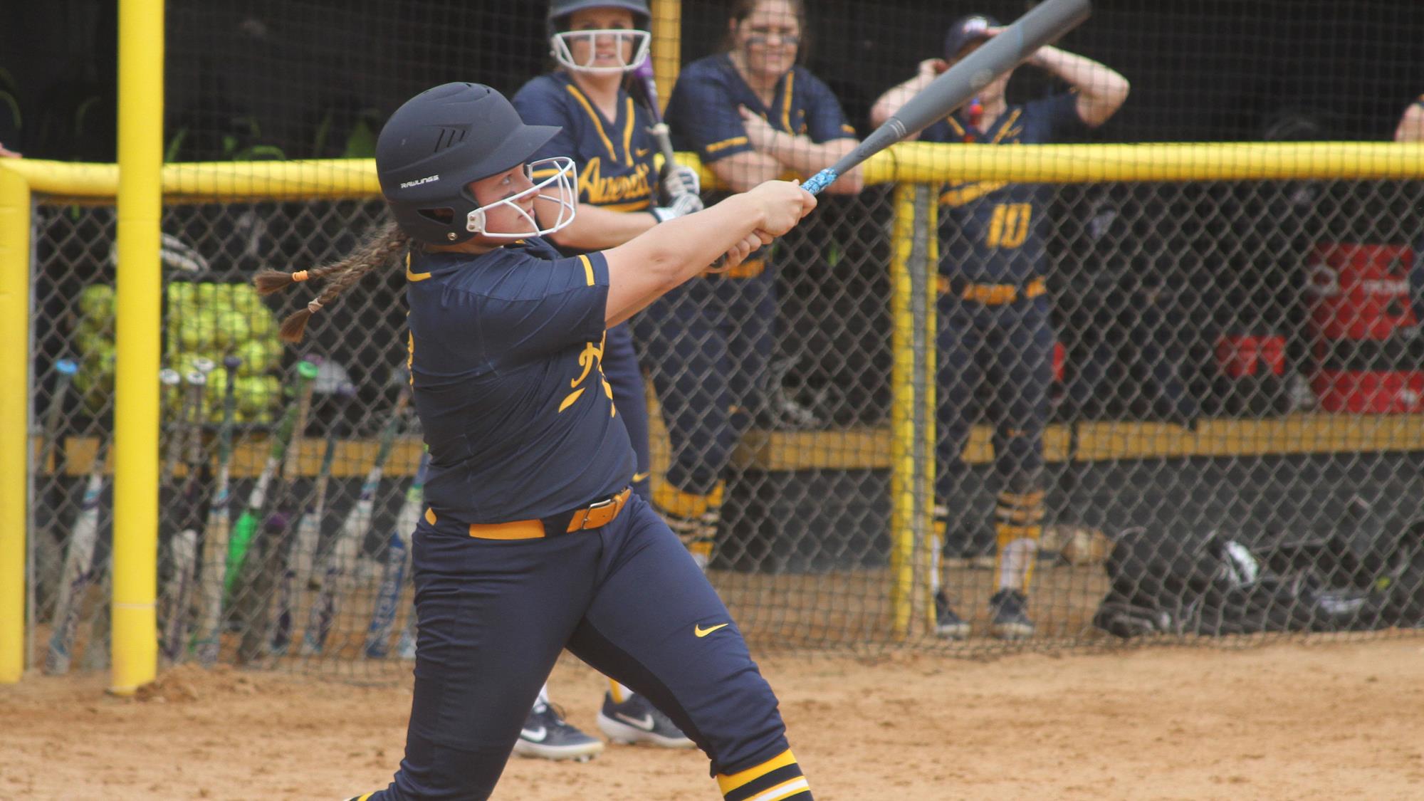 Elena Lewis - 2022 - Softball - Averett University Athletics