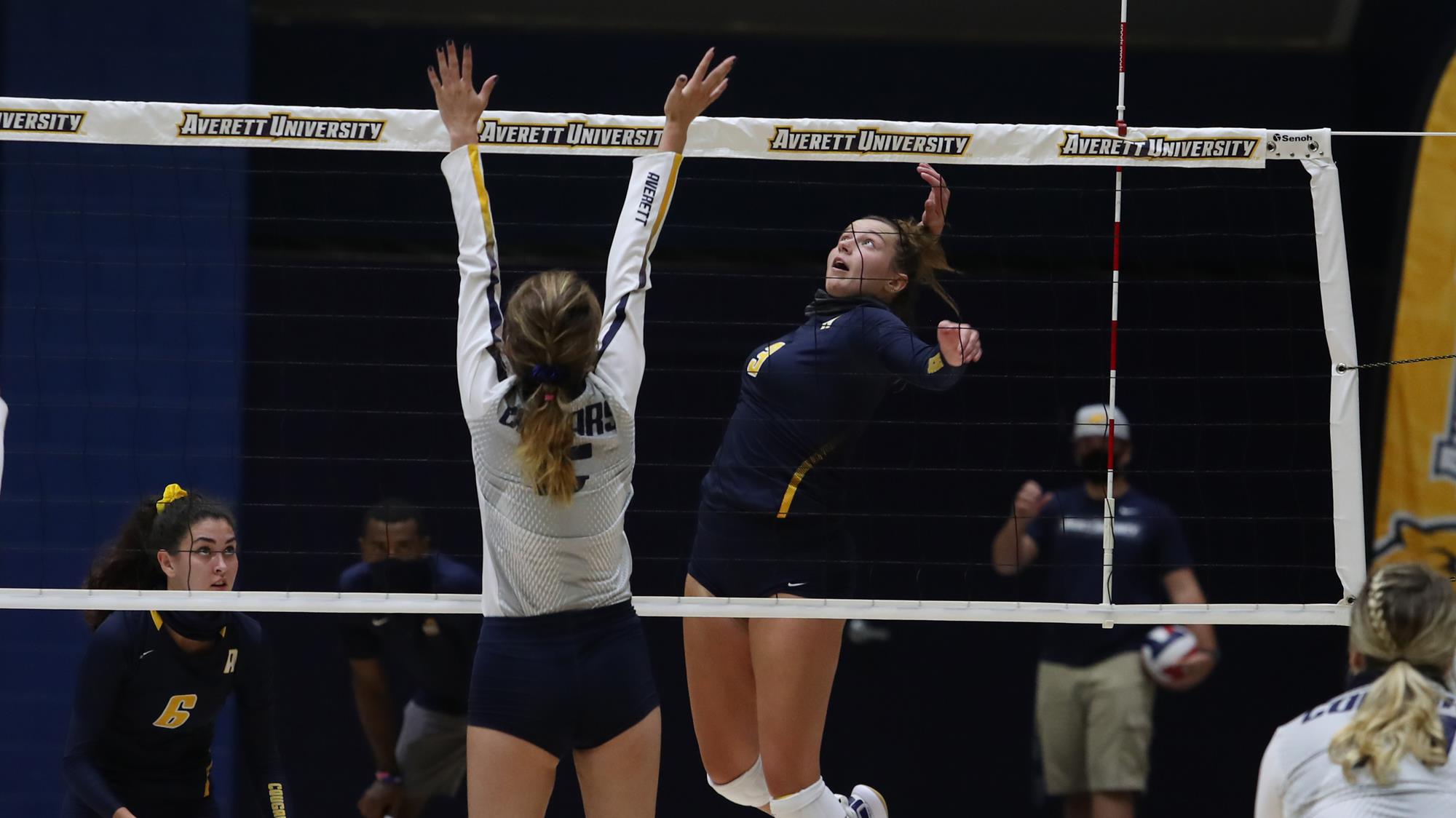 Volleyball nets non-conference road victory with big finish at ...