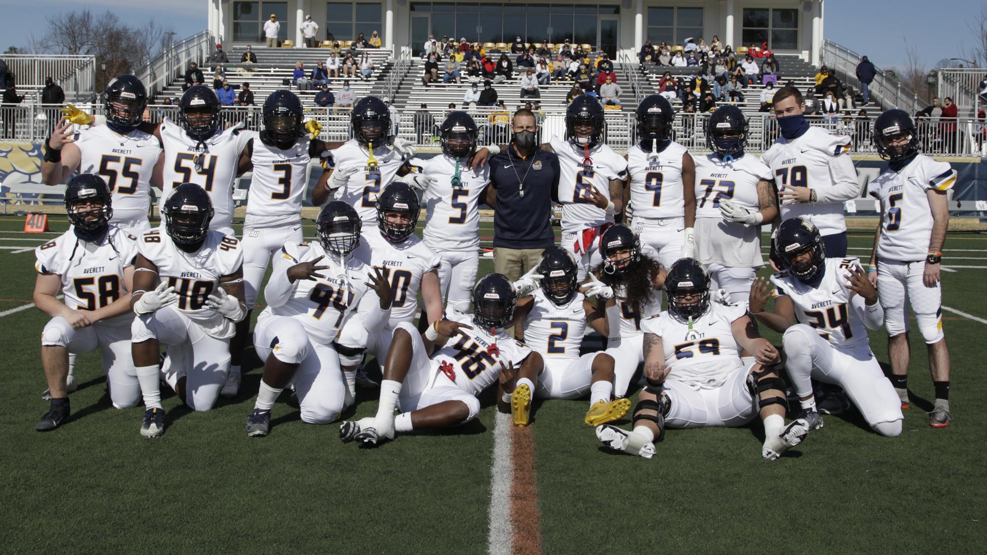 Football falls to Brevard in season opener - Averett University Athletics