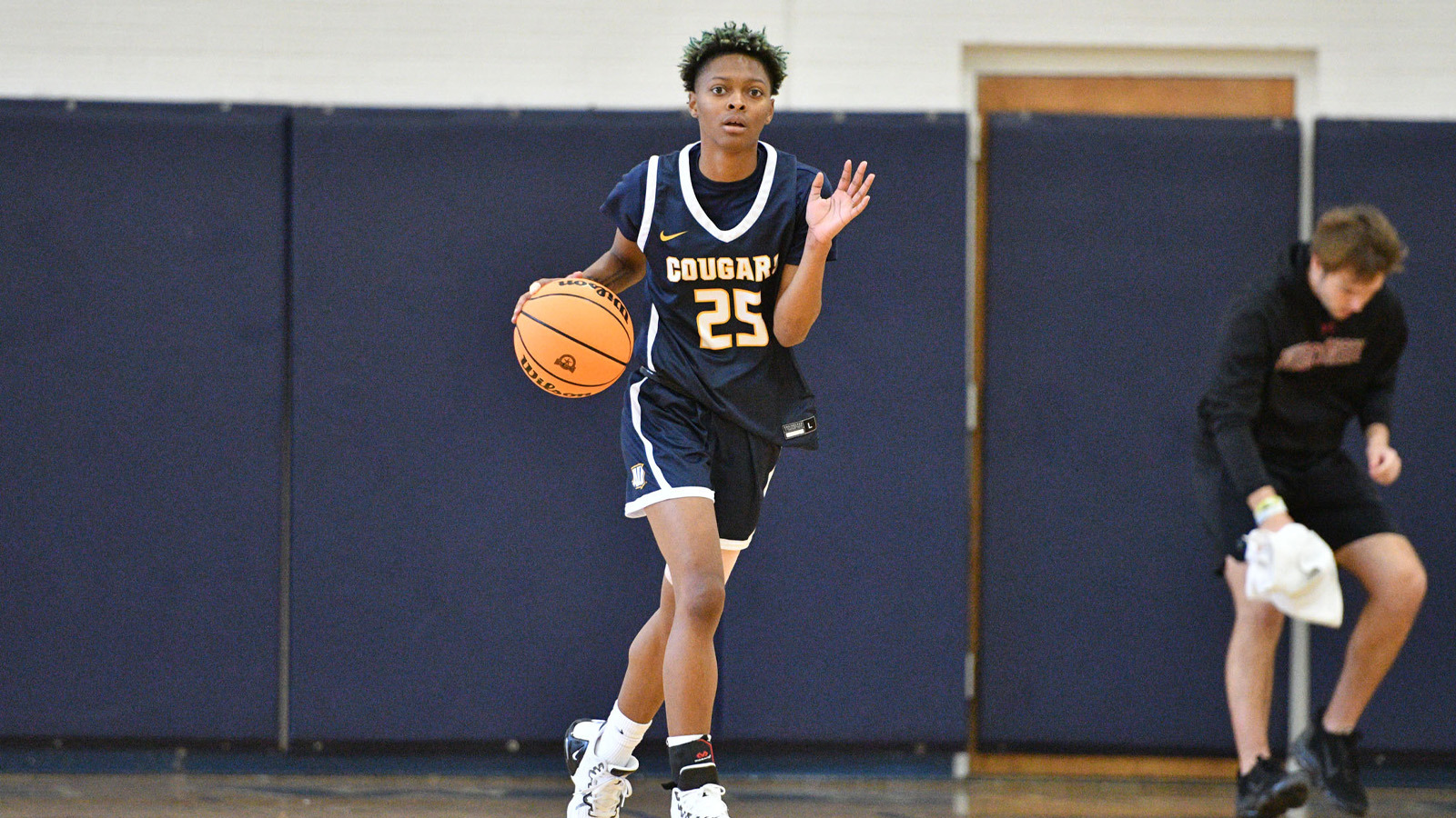 Women's basketball drops tight contest at Ferrum - Averett University ...