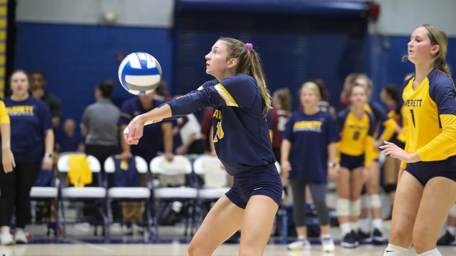 Gray records 1,000th career dig in volleyball's five-set loss at ...