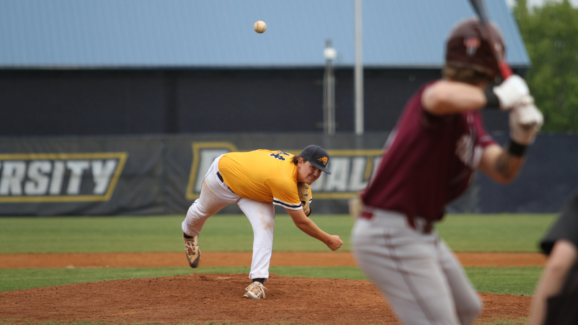 Baseball downs Roanoke - Averett University Athletics