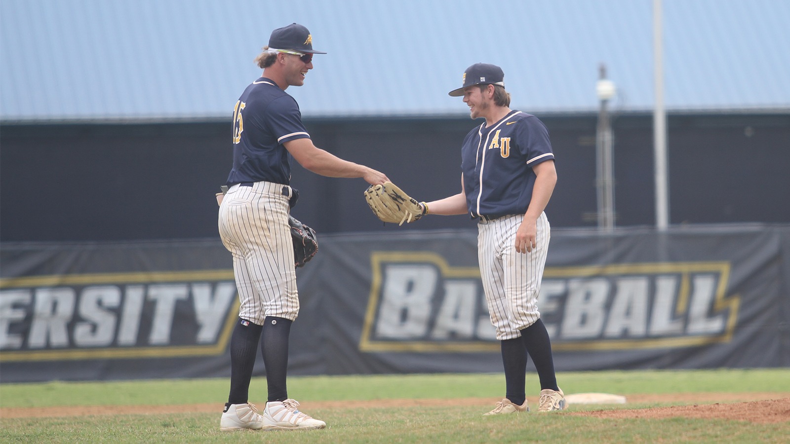 Baseball's Zischke named to ABCA/Rawlings All-Region Third Team ...