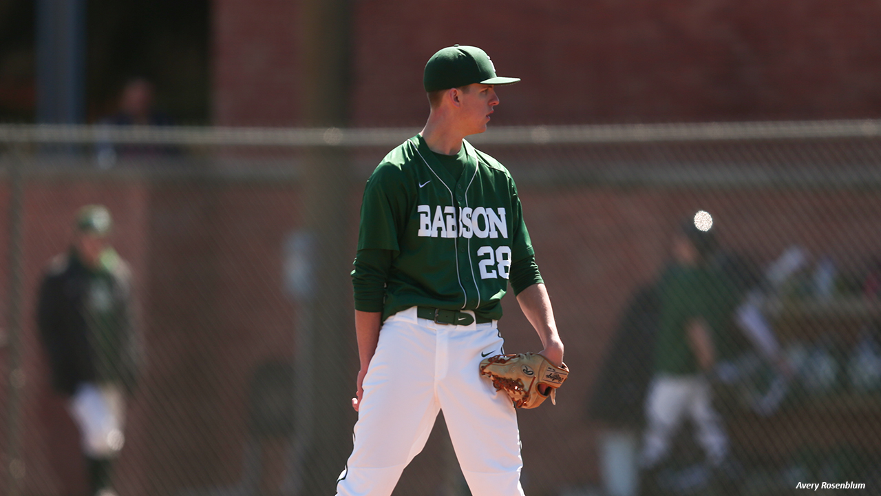 Baseball Doubles Up No. 15 Trinity to Complete Series Win, 4-2 - Babson ...