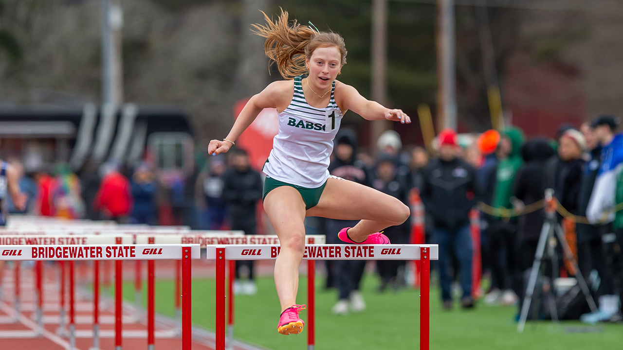 Women's Track & Field Gears Up for Postseason at MIT's Sean Collier ...