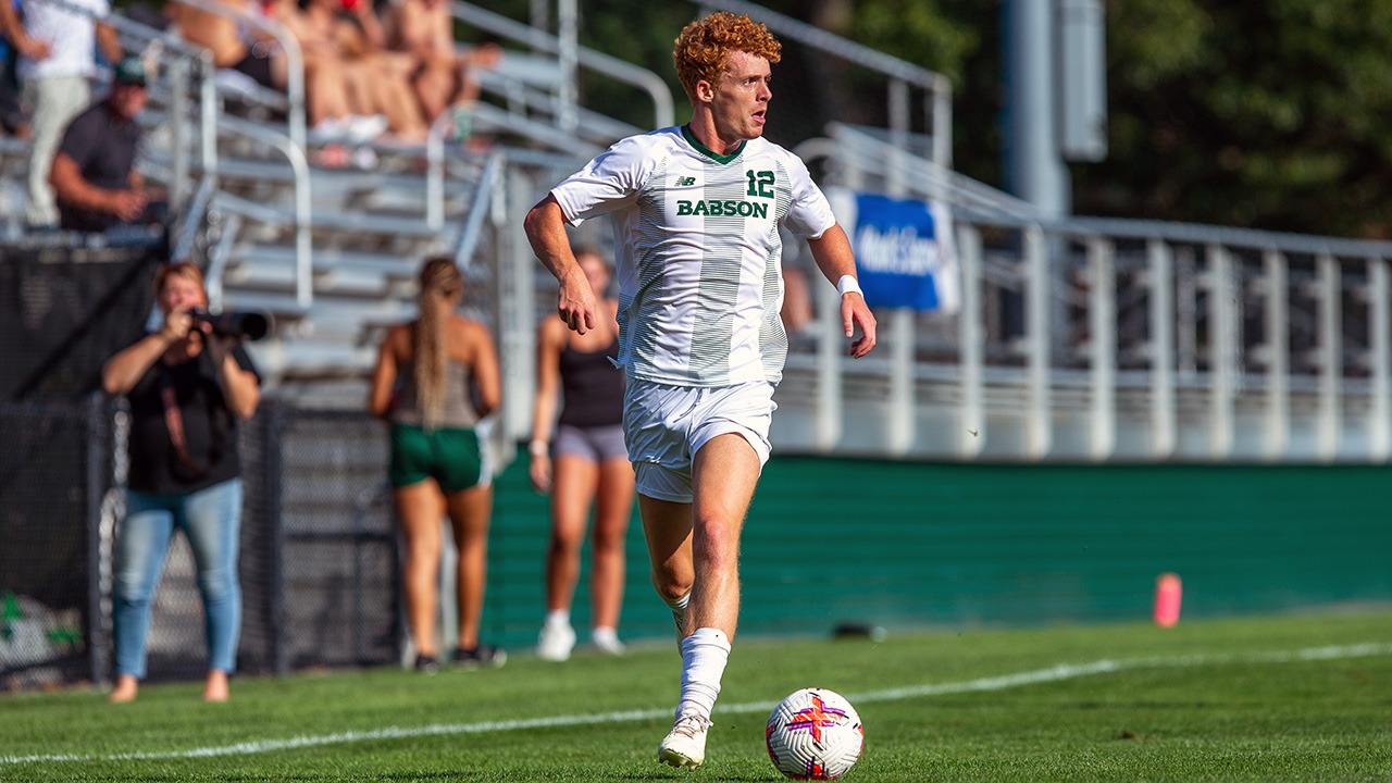 Rosenfeld’s Late Goal Sends No. 18 Men’s Soccer Past No. 3 Amherst, 2-1 ...