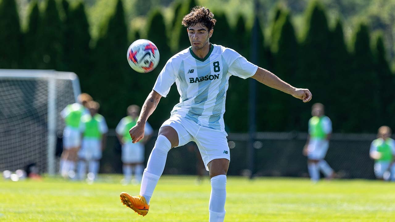 Men's Soccer Battles to 0-0 Draw with Suffolk - Babson College