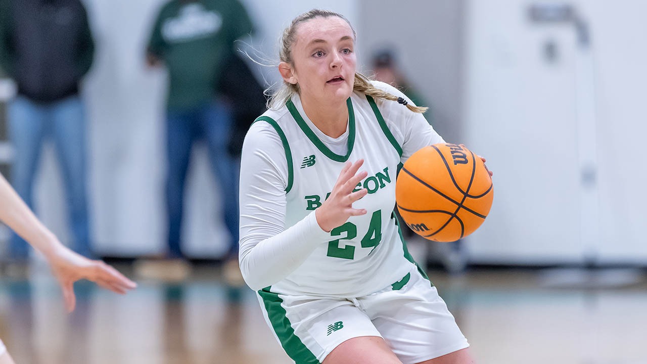 Women's Basketball Coasts Past Mount Holyoke, 75-37 - Babson College
