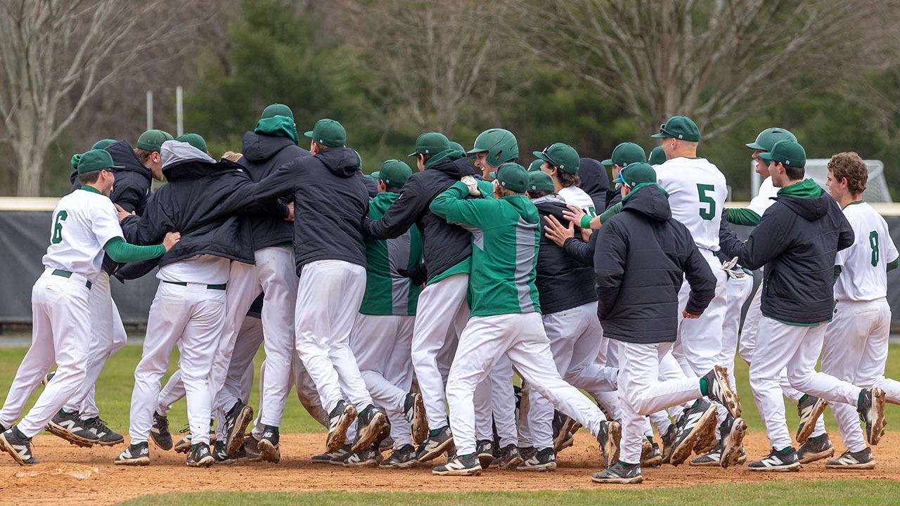 Baseball Rallies to Win 5-4 Thriller over Lasell - Babson College