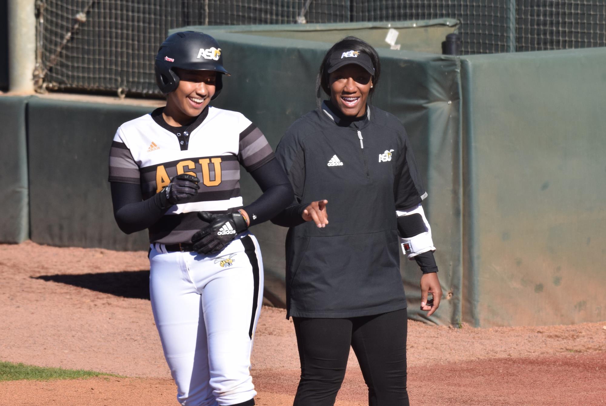 Alabama State splits with Texas Southern Friday in conference action ...