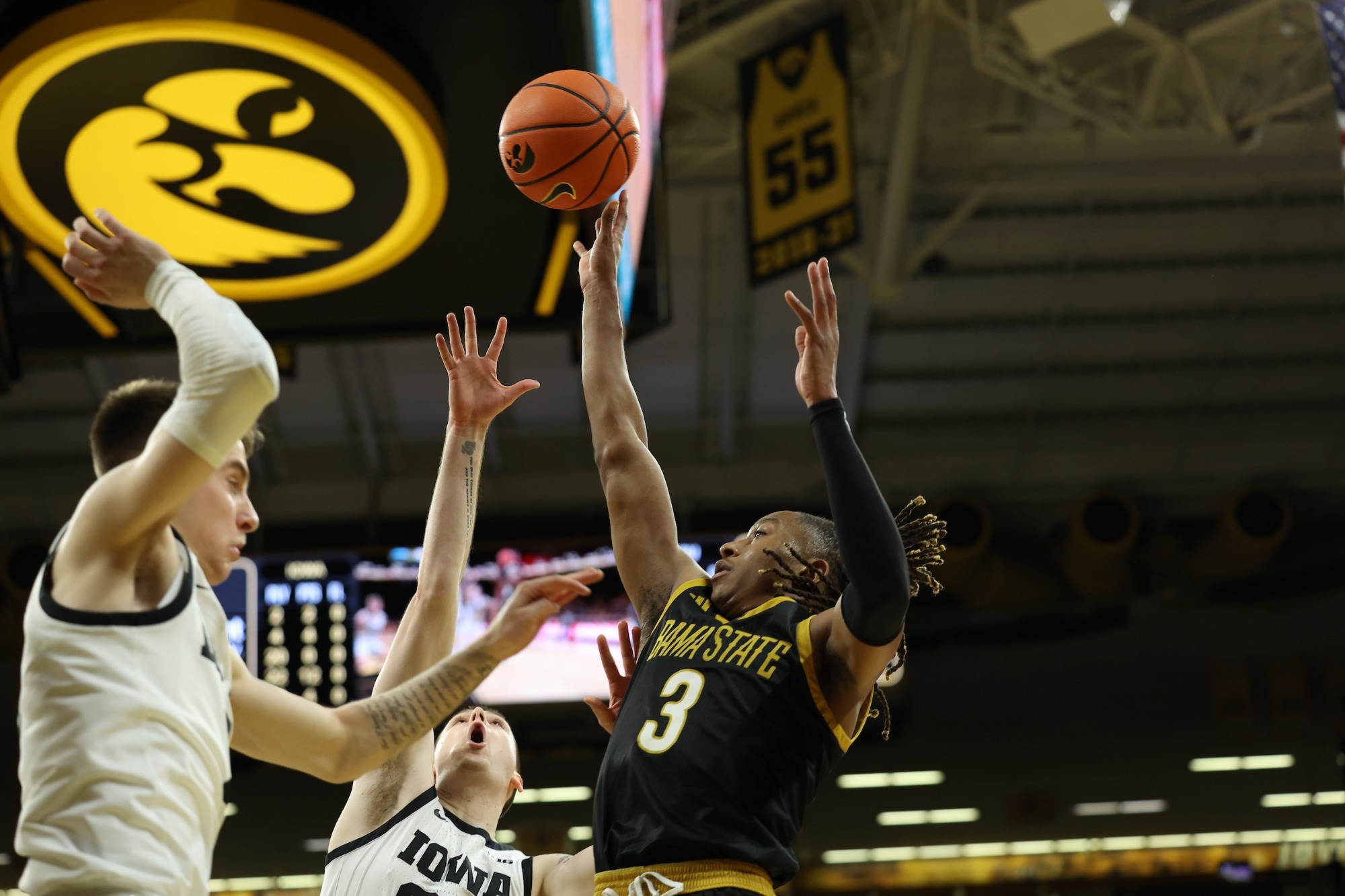 Hornets fall to Iowa on the road, return home on Tuesday - Alabama ...