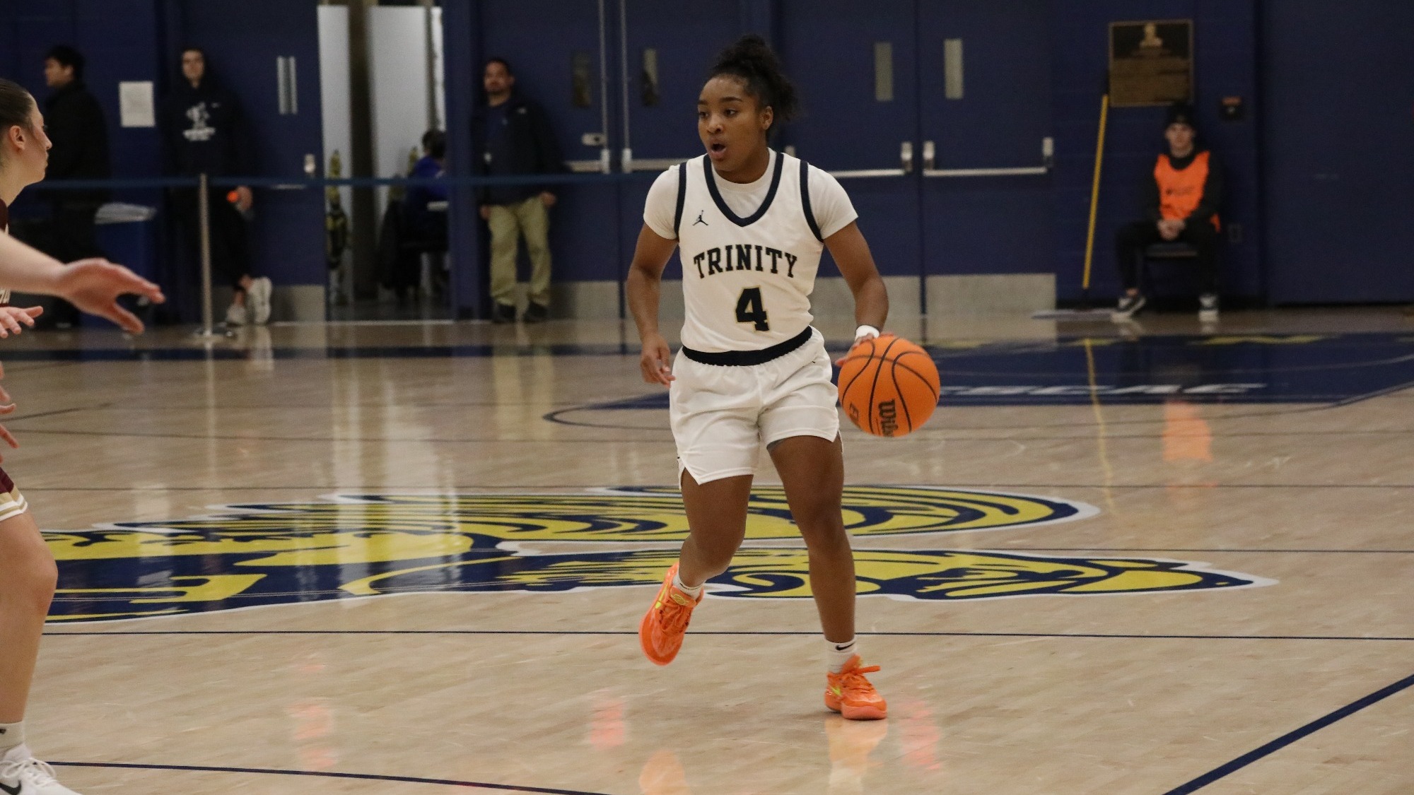 #11 Women's Basketball Downs Stevens, 70-59 - Trinity College