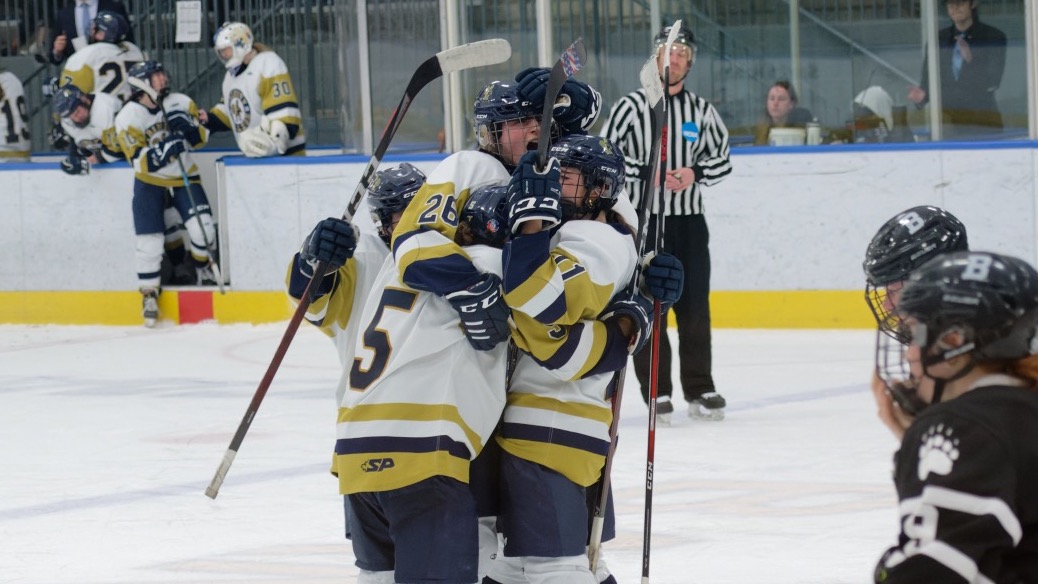 Women's Hockey Dominates Albertus Magnus, 6-0 - Trinity College