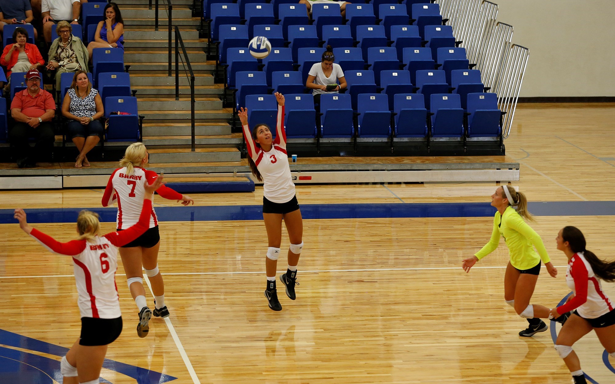 Jasmine Serna - Women's Volleyball - Barry University Athletics