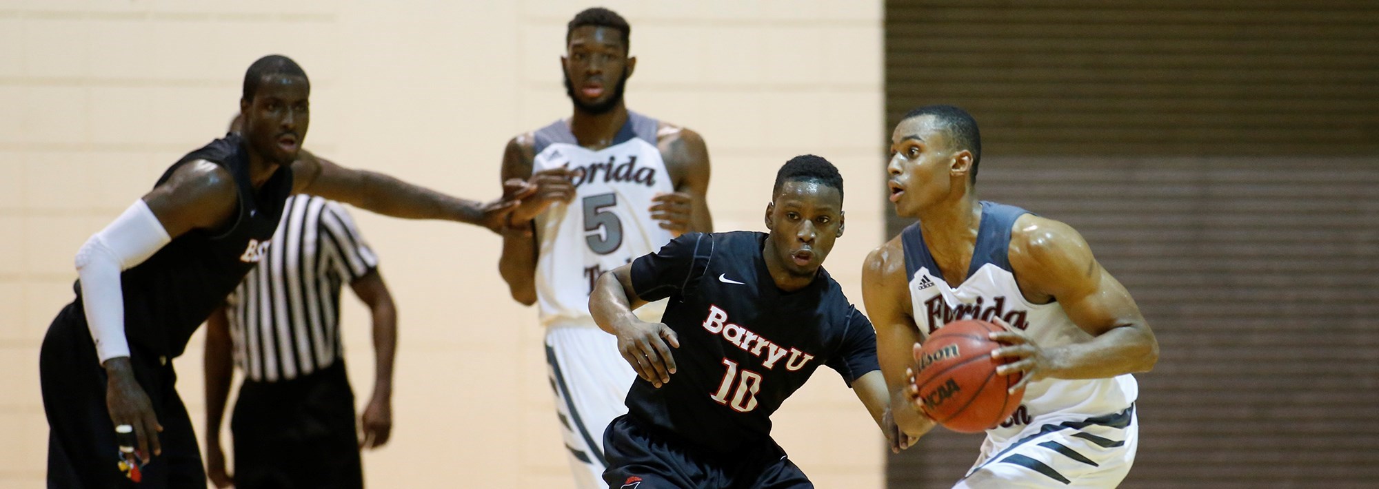 Jevoni Robinson - Men's Basketball - Barry University Athletics