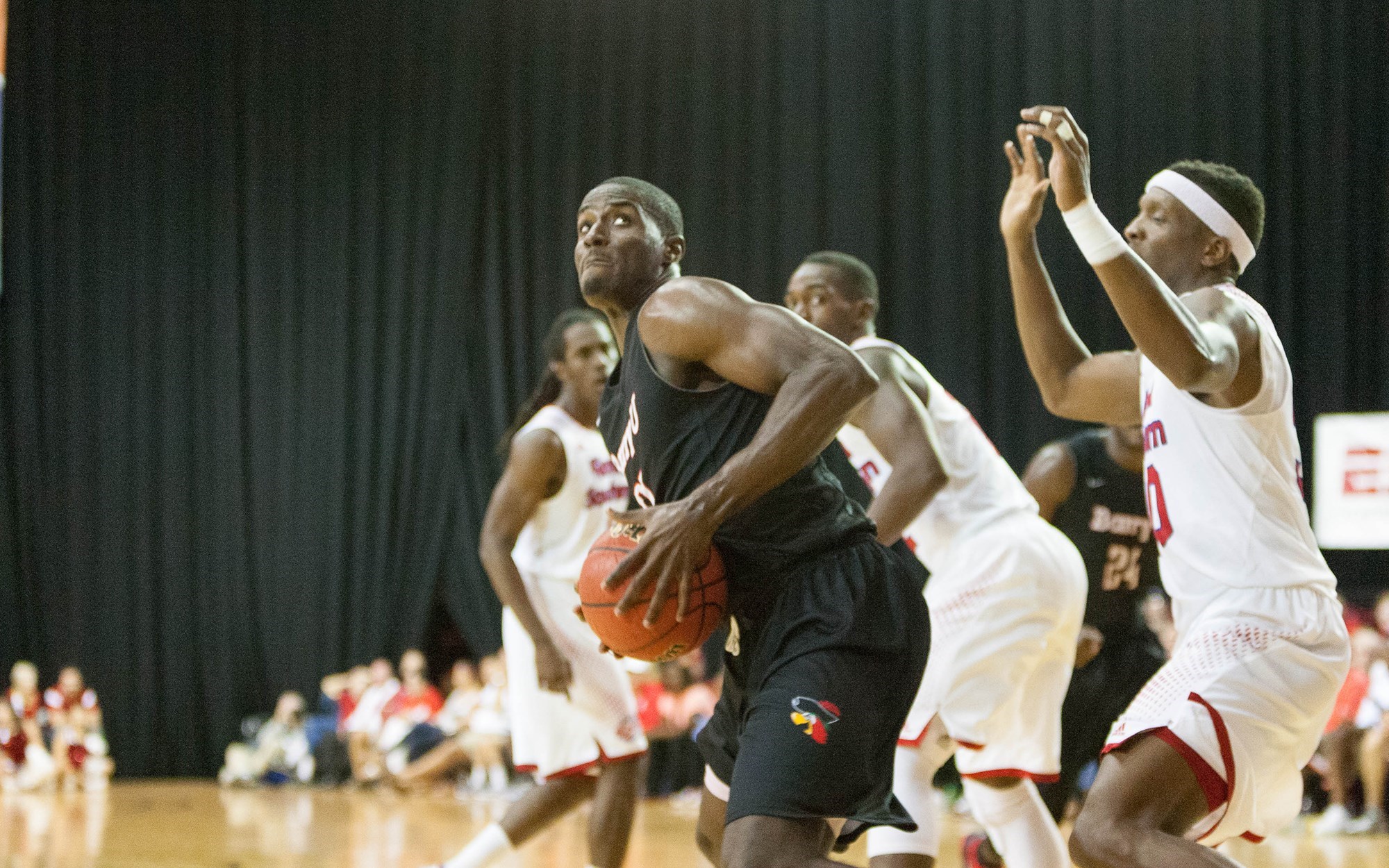 Jevoni Robinson - Men's Basketball - Barry University Athletics
