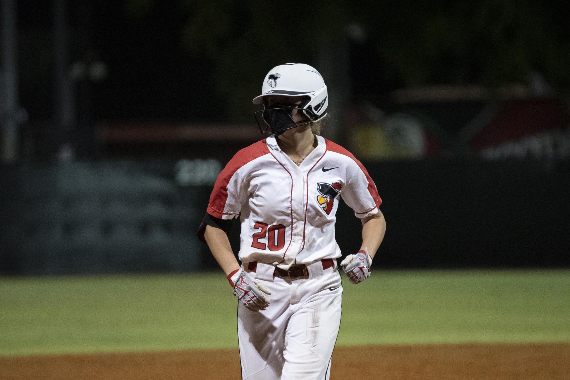 Taylor Thompson - Softball - Barry University Athletics