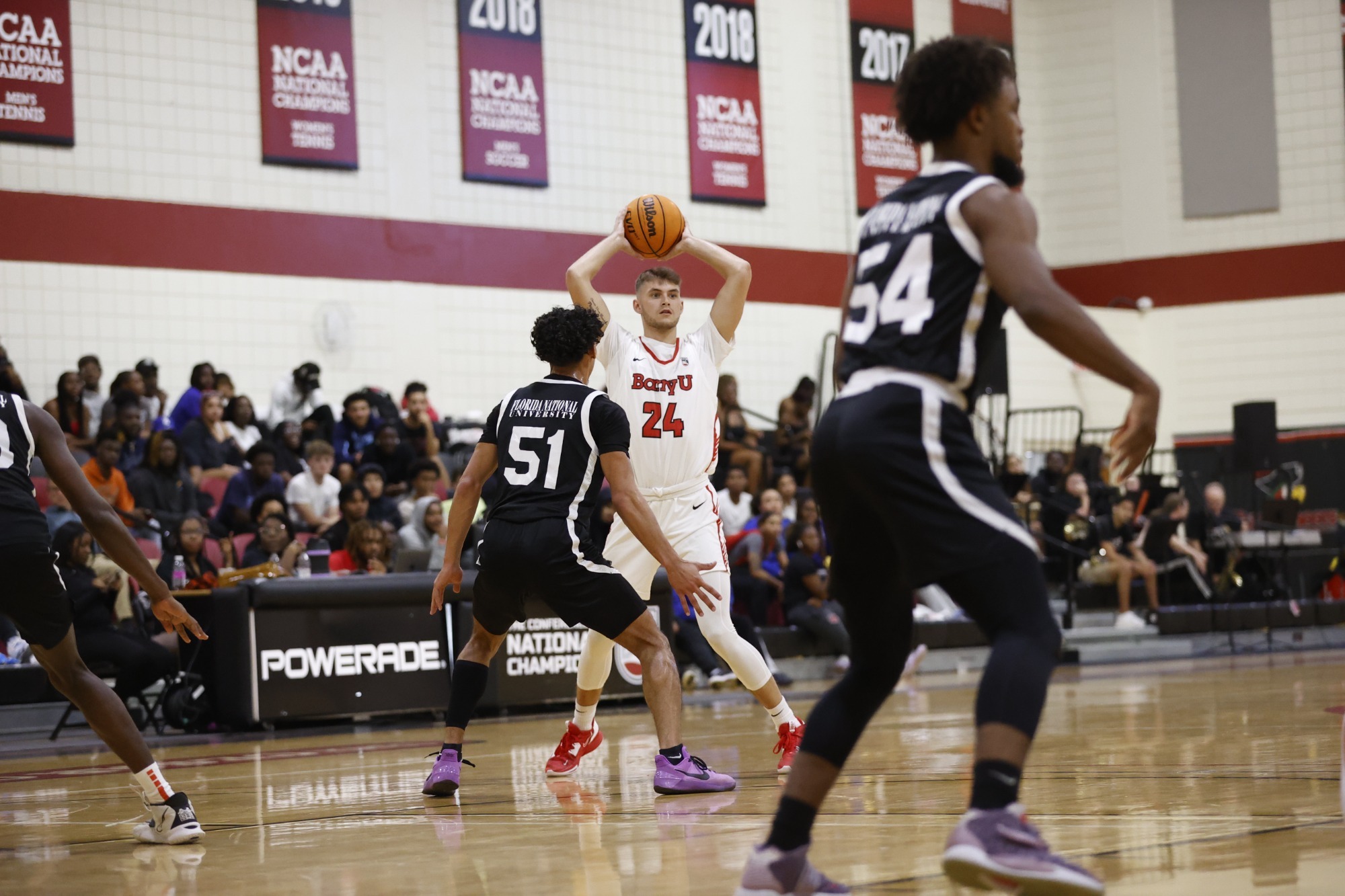 Whit Williams - Men's Basketball - Barry University Athletics