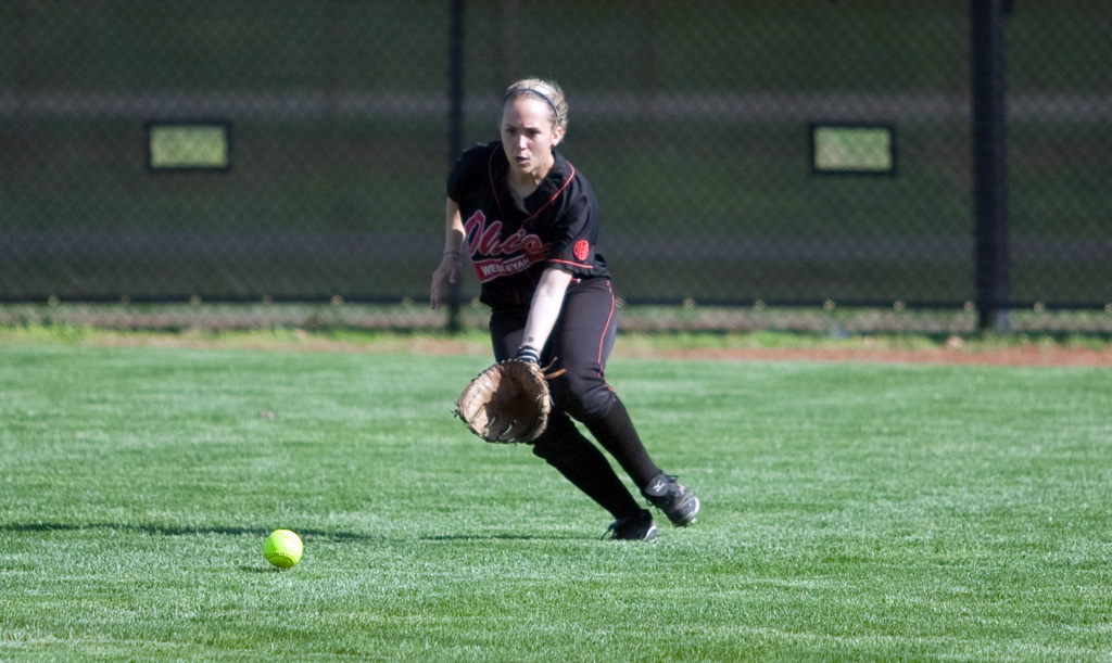 Lauren Elkins - Softball - Ohio Wesleyan University Athletics