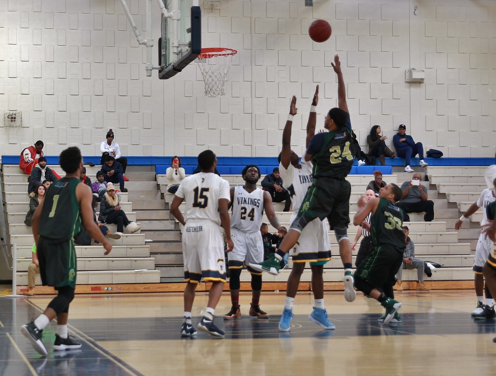 Jonathan Perrin - Men's Basketball - Bronx Community College Athletics