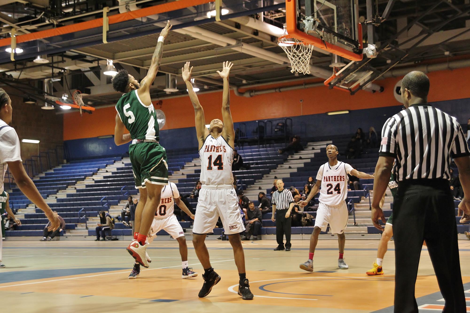 Elijah Lopez - Men's Basketball - Bronx Community College Athletics