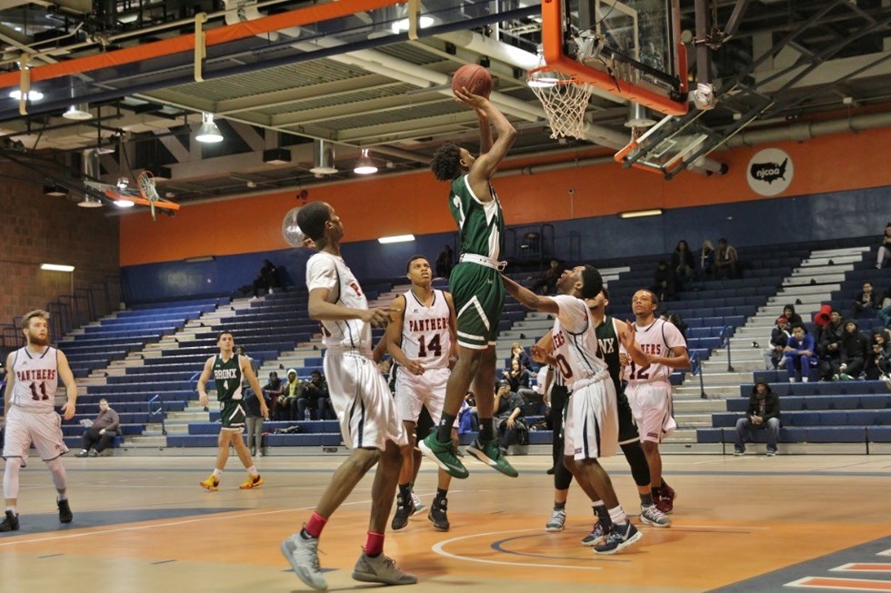 Broncos' bid to end Suffolk's perfect season thwarted as Sharks record ...