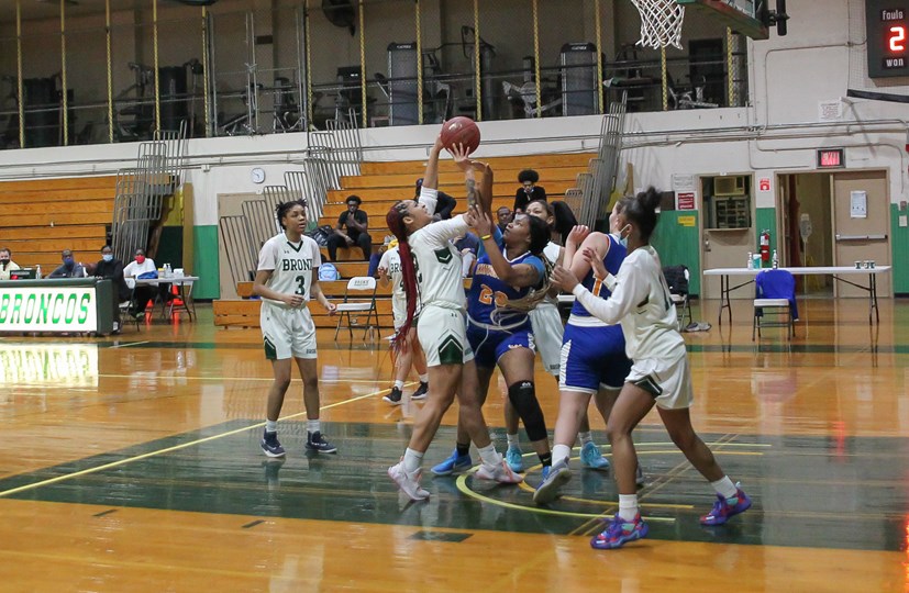 Nyla Harris - Women's Basketball - Bronx Community College Athletics