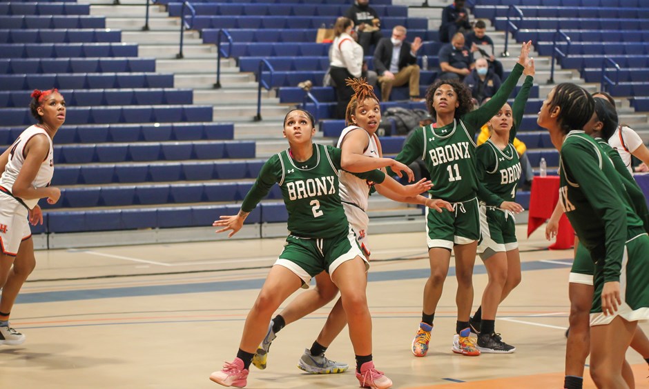 Nyla Harris - Women's Basketball - Bronx Community College Athletics