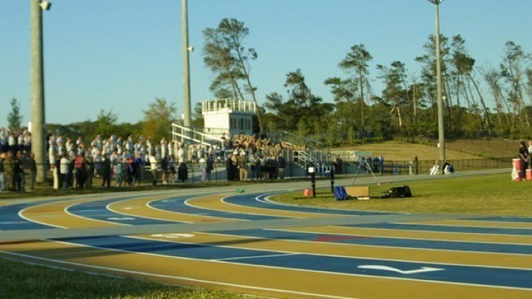 Cats Stick Close to Home for Embry-Riddle Running Elements Classic ...