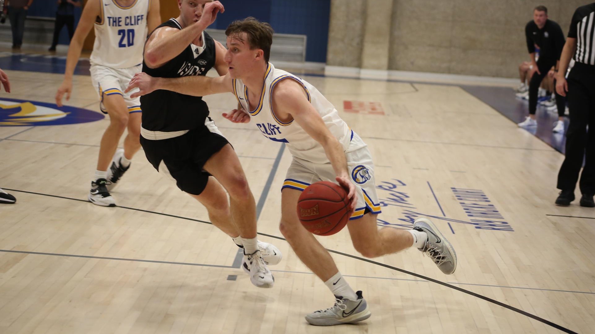 Stilwill’s career high 21 points pushes Chargers past Dordt - Briar ...