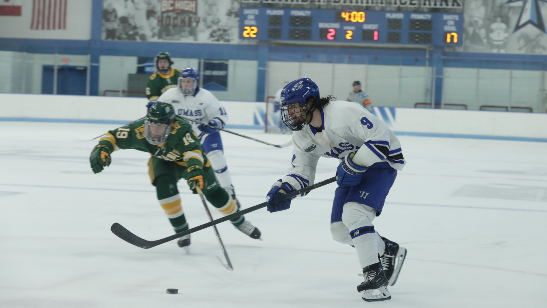 Googins Goes Off! Men's Ice Hockey Advances to Codfish Bowl ...