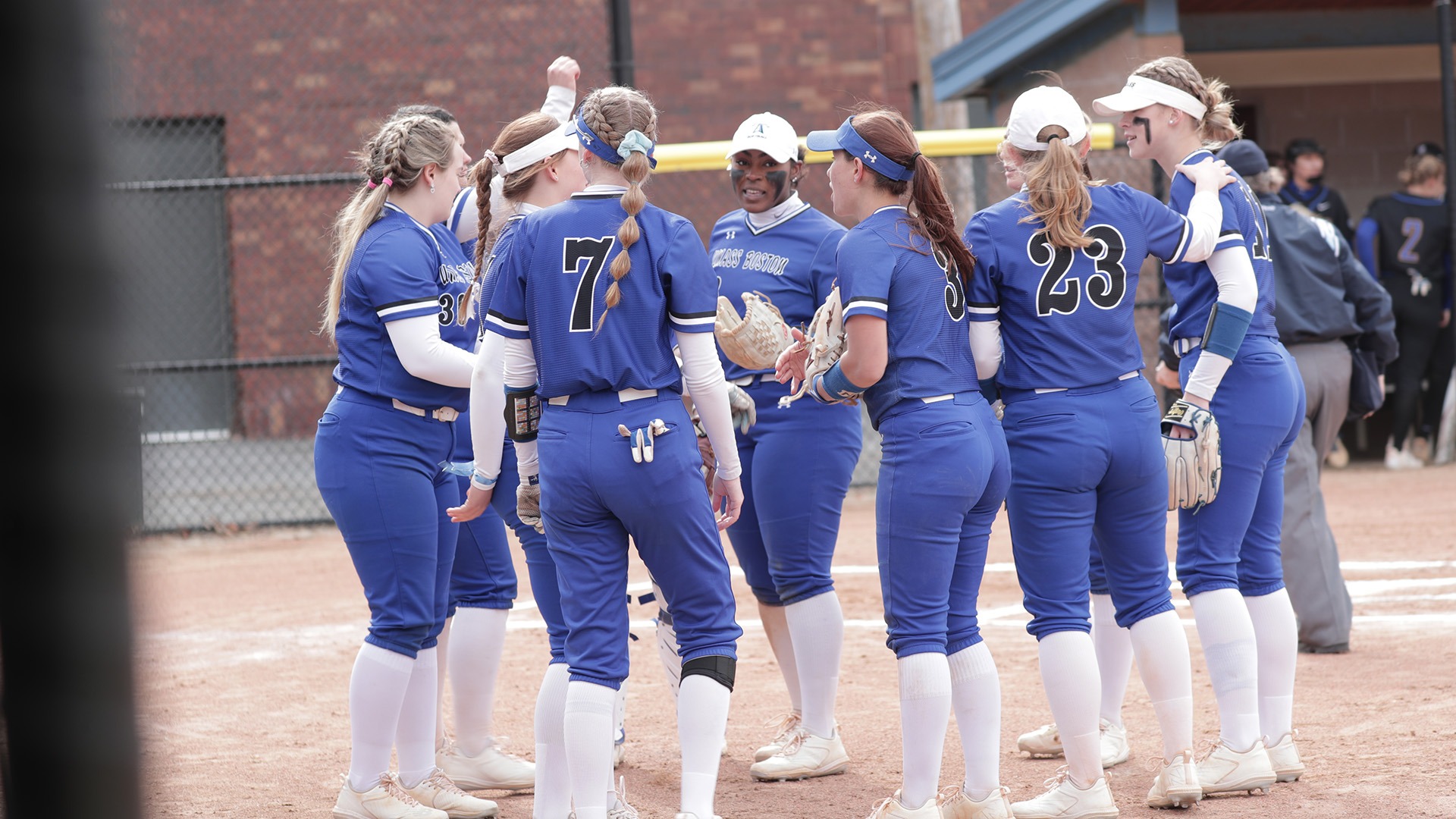 Fielding Woes Sink Softball in LEC Doubleheader Versus UMass Dartmouth - UMass Boston