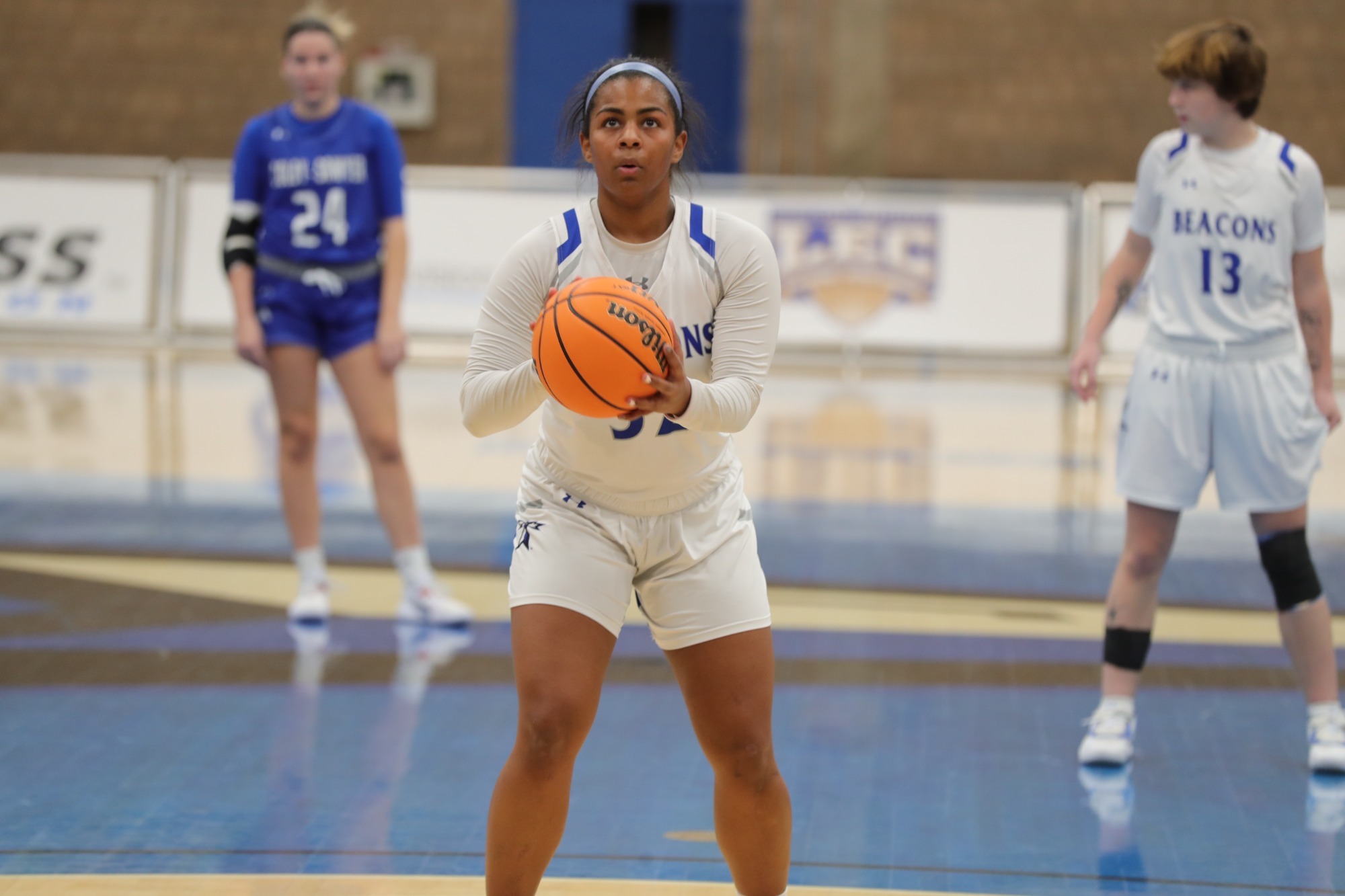Paige Ollivierre - 2022-23 - Women's Basketball - UMass Boston