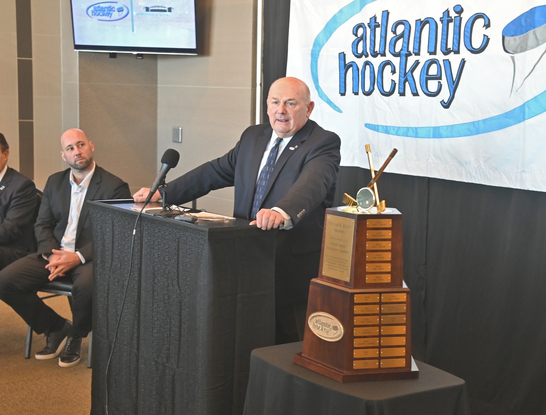 Bob DeGregorio '73 To Be Inducted Into UMass Boston Athletics Hall of ...