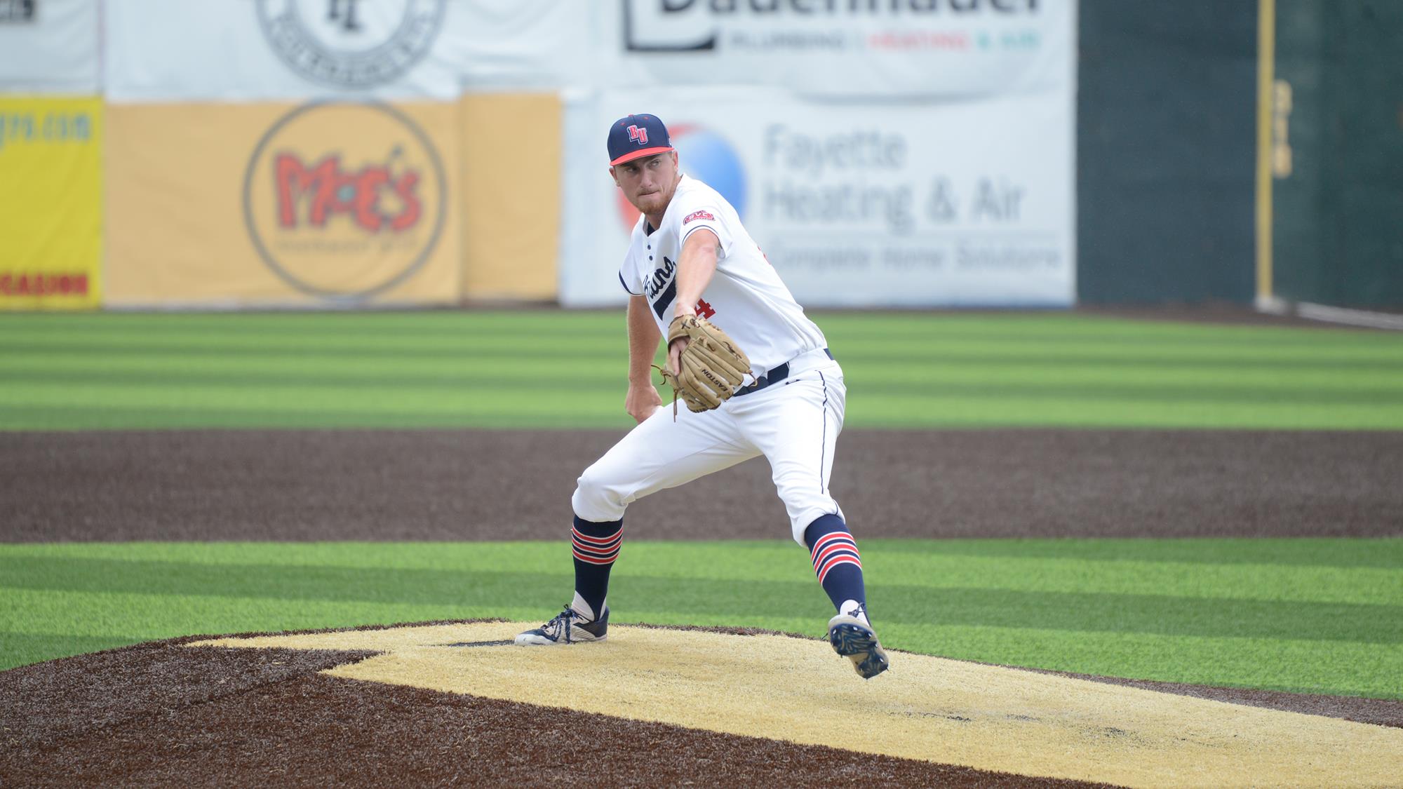 Dusty Baird Signs Professional Contract - Belmont University