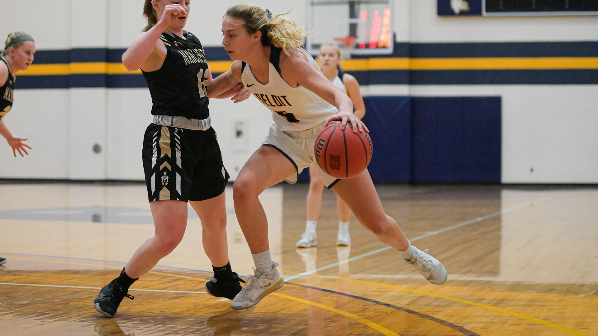 Elizabeth Kalk - Women's Basketball - Beloit College