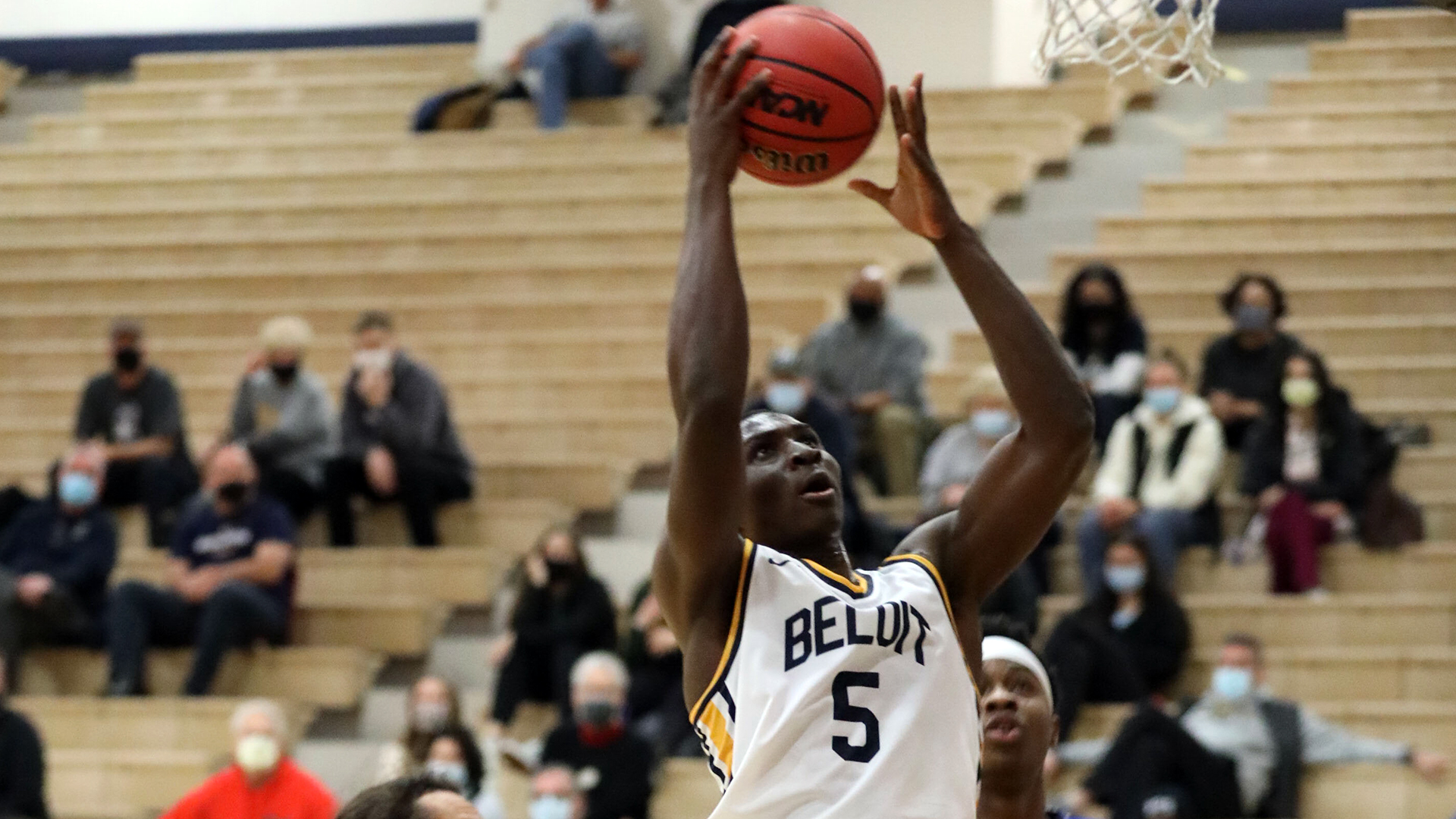 Bucs Win Big Behind Ganiyu's 22 - Beloit College