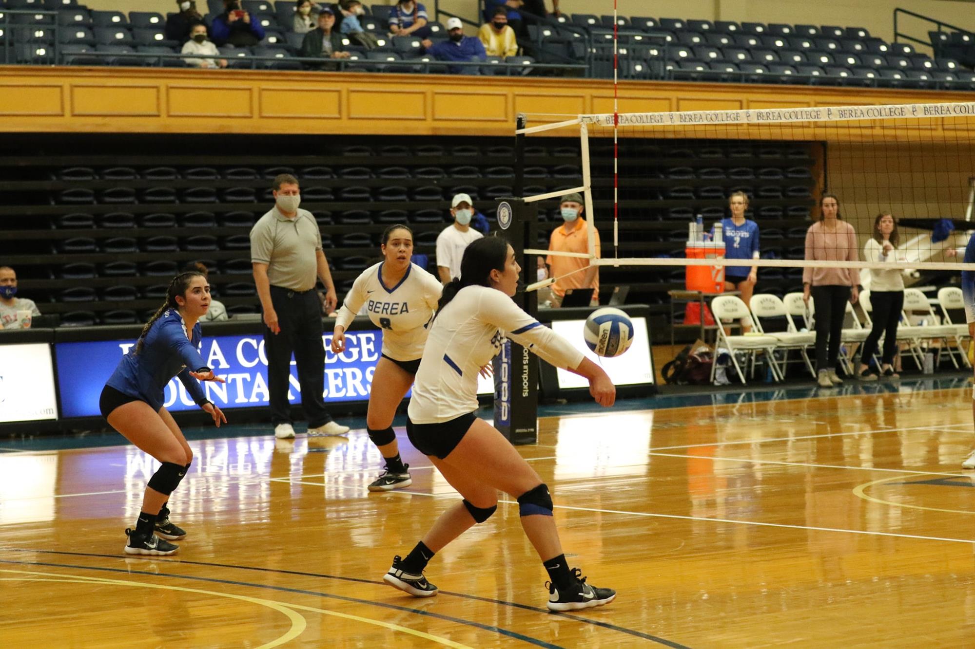 Carolina Robles - 2022 - Women's Volleyball - Berea College