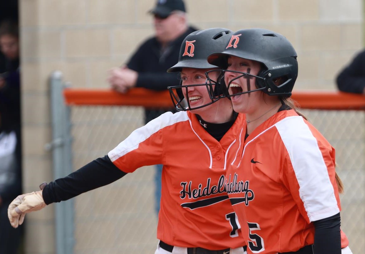 Bats come alive in sweep of Denison - Heidelberg University