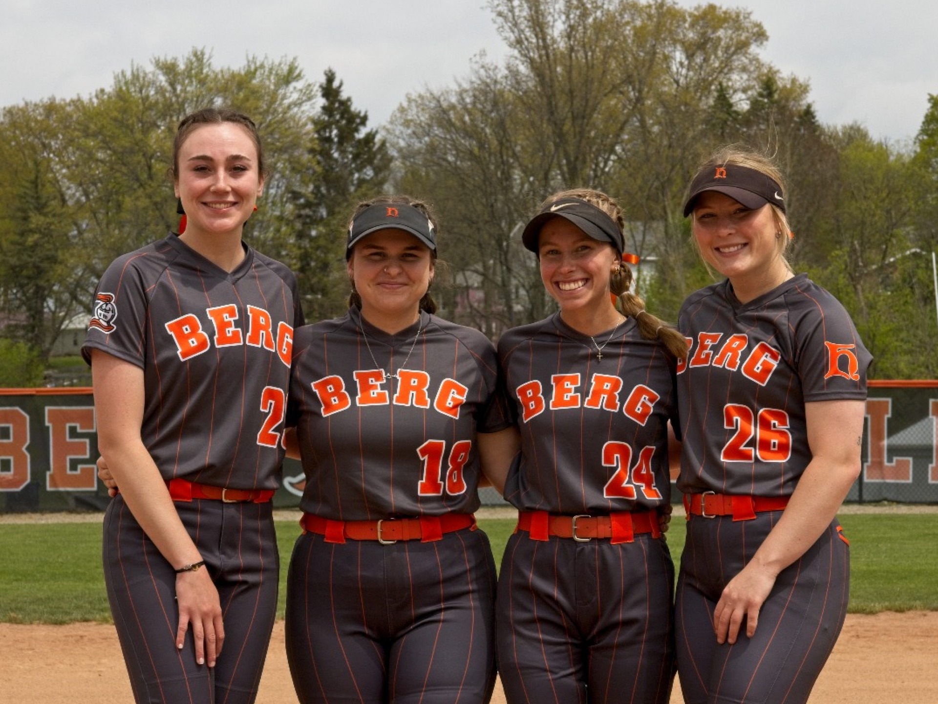 Softball sweeps ONU - Heidelberg University