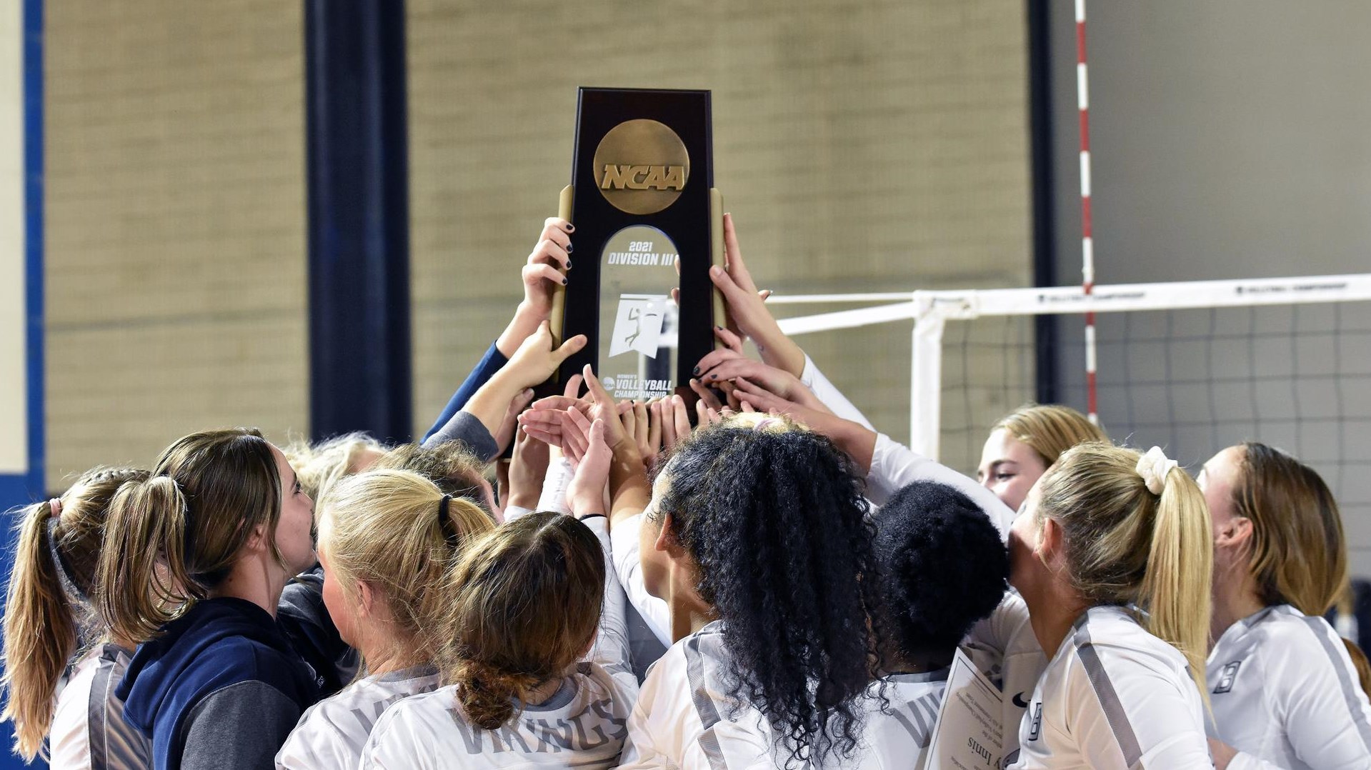LET'S DANCE!!! Vikings Win Region To Earn Berth At NCAA Championships ...