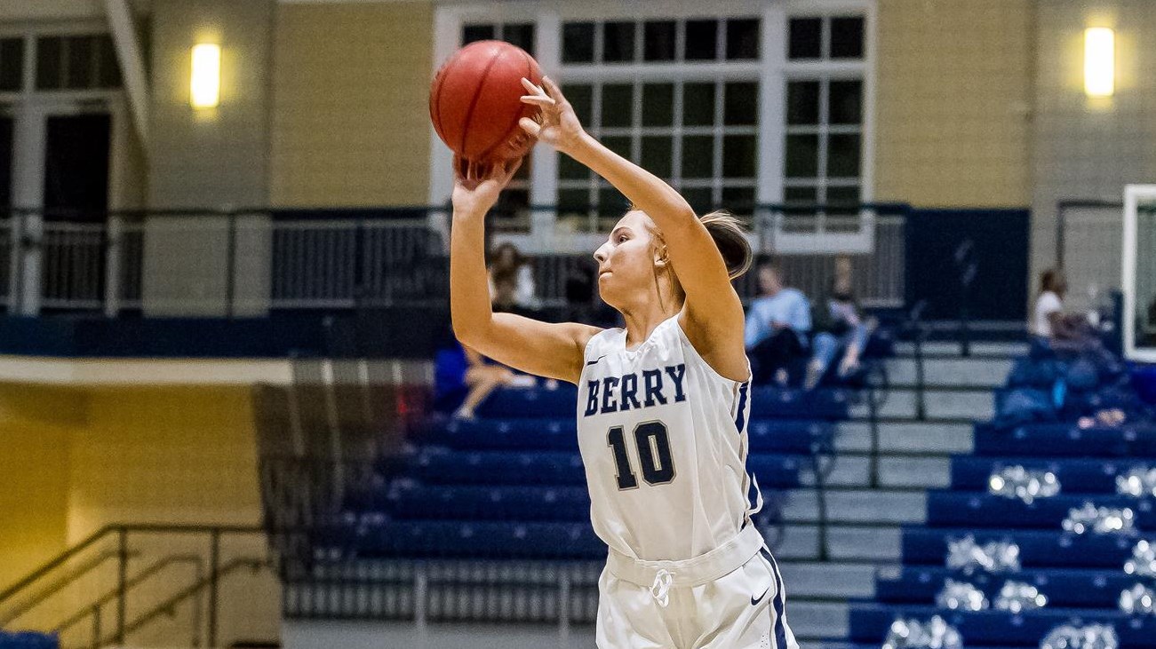 Berry Women Bounce Back In Florida Rolling To A 59-27 Romp - Berry College