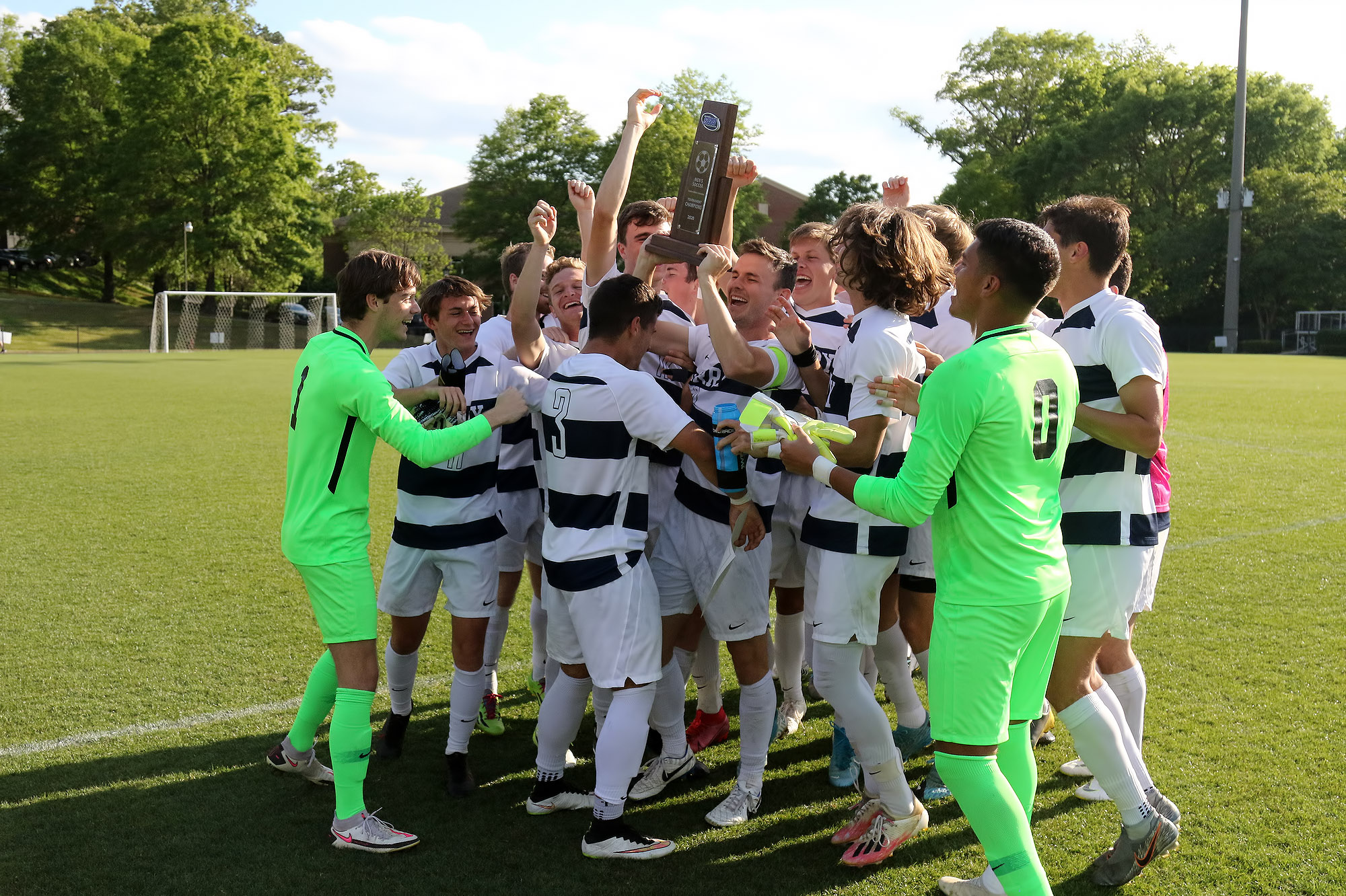 Men’s Soccer Wins SAA Championship - Berry College