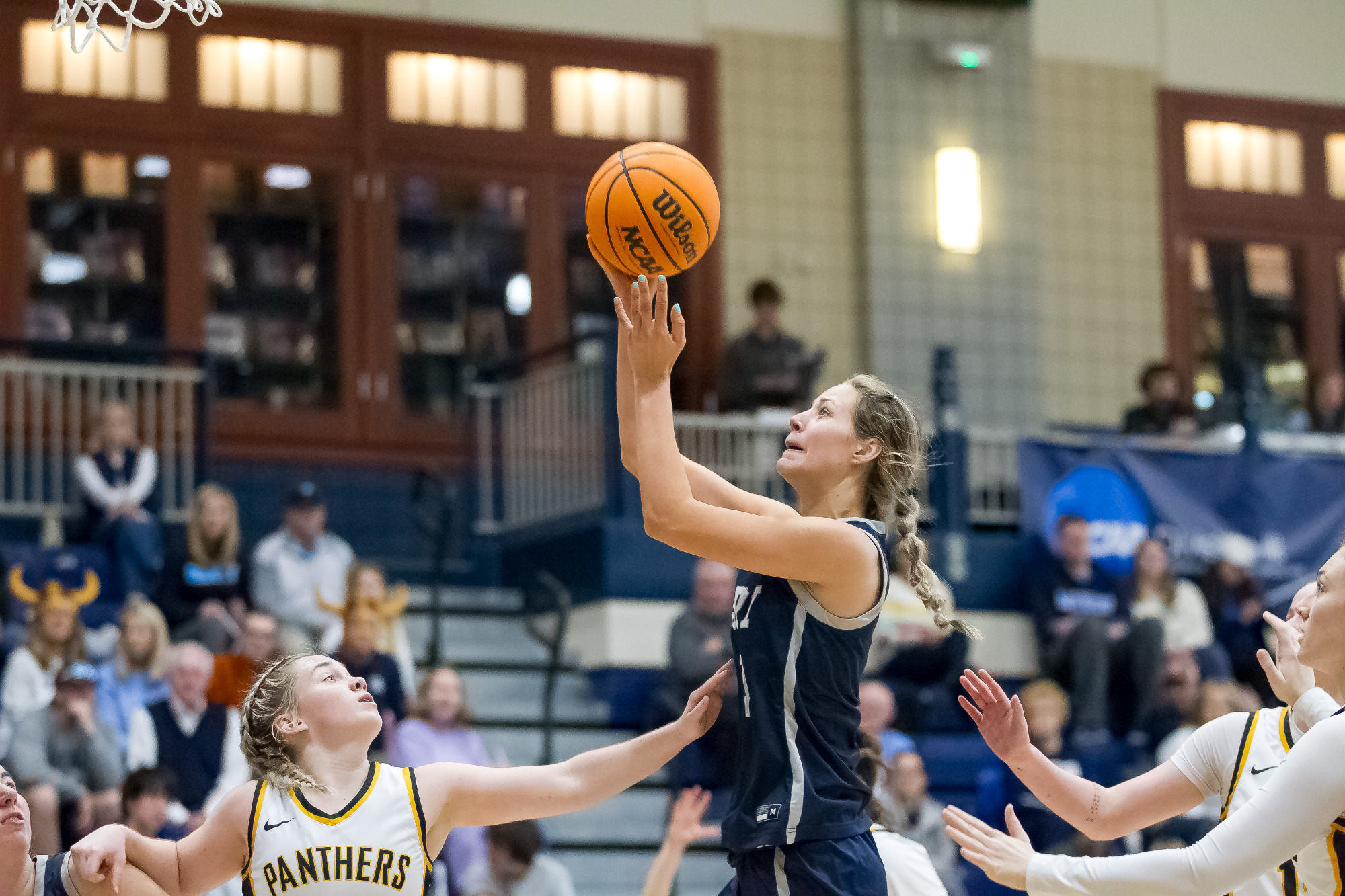 Vikings Knock Off Centre - Berry College