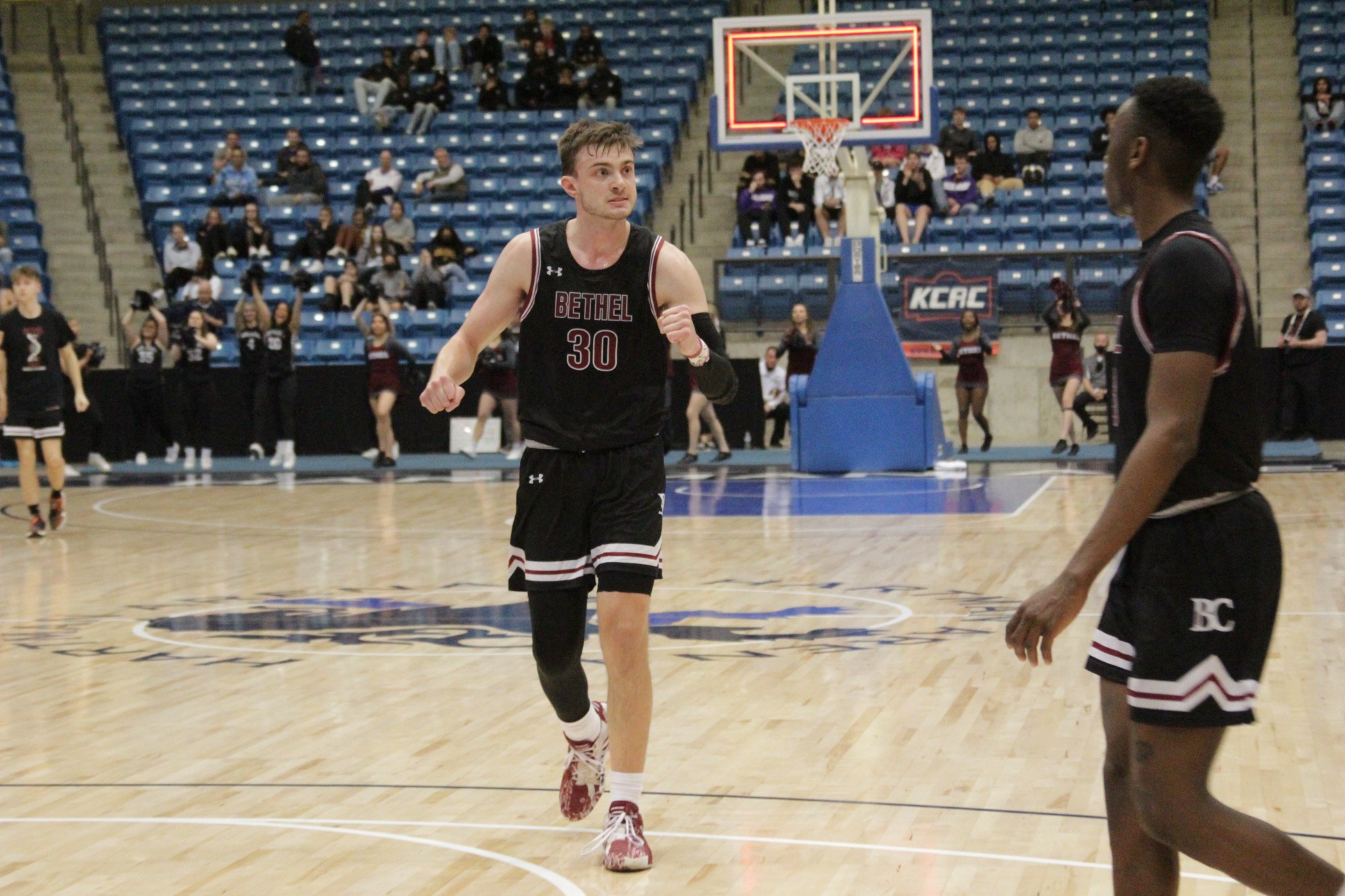 Five Threshers score in double-figures as Men's Basketball picks up 89 ...