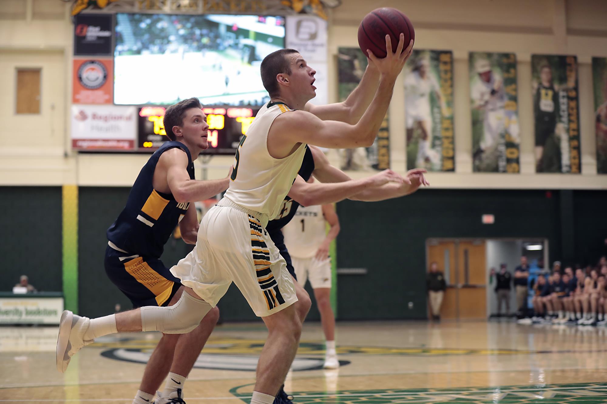 MBB: Another Weekend Sweep as Yellow Jackets Make it Nine in a Row ...